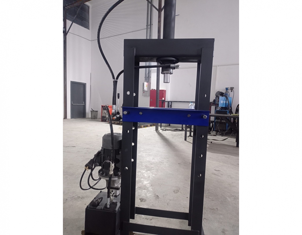 Hidrolik Pres Makinesi - Hizmetlerimiz - Akıncılar Endüstriyel ...