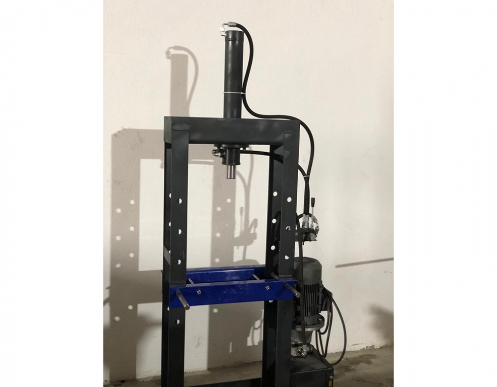 Hidrolik Pres Makinesi - Hizmetlerimiz - Akıncılar Endüstriyel ...